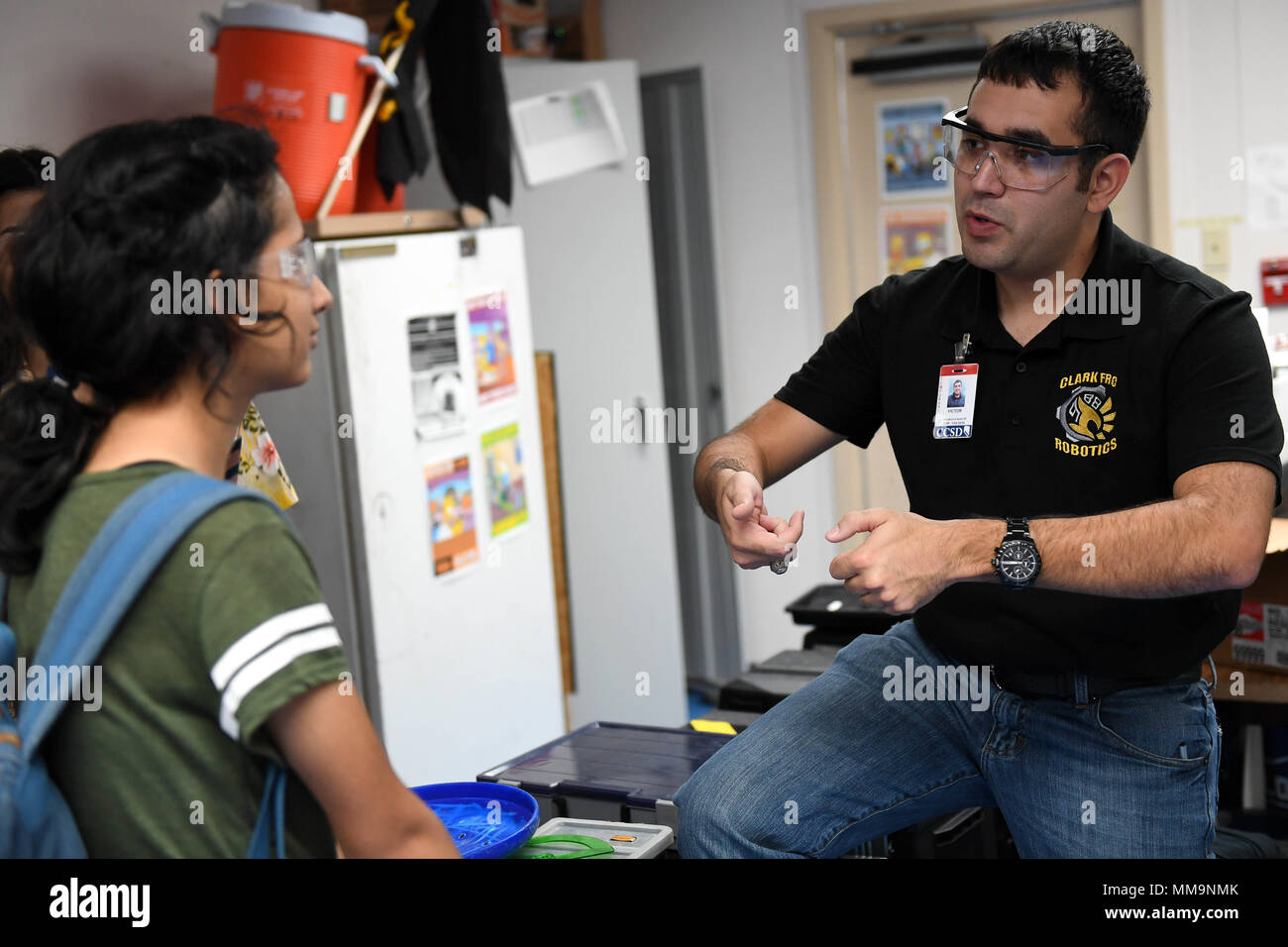 Mq 9 reaper pilot hi-res stock photography and images - Alamy
