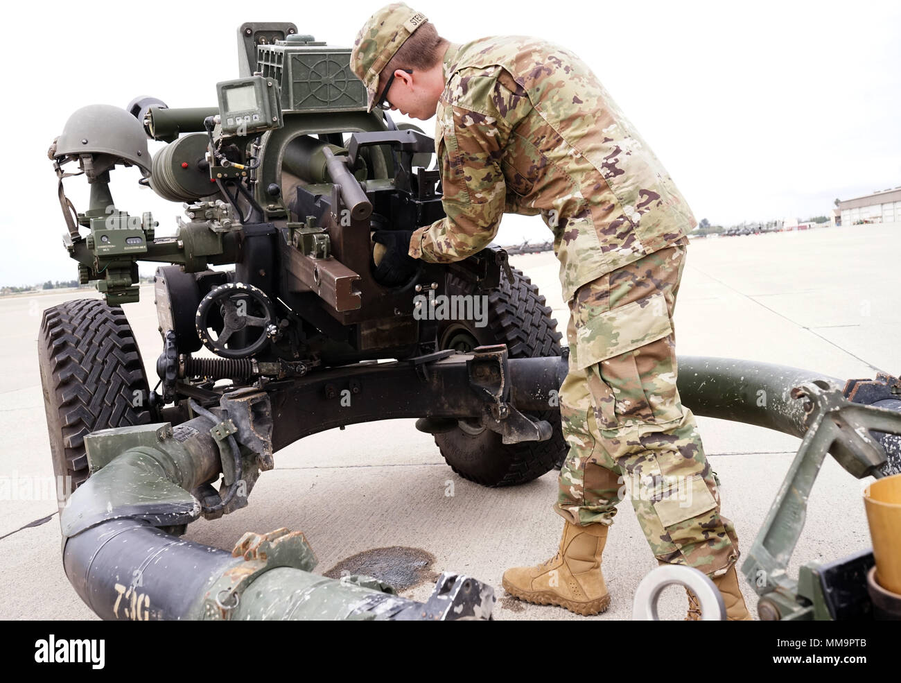 1 143rd field artillery hi-res stock photography and images - Alamy
