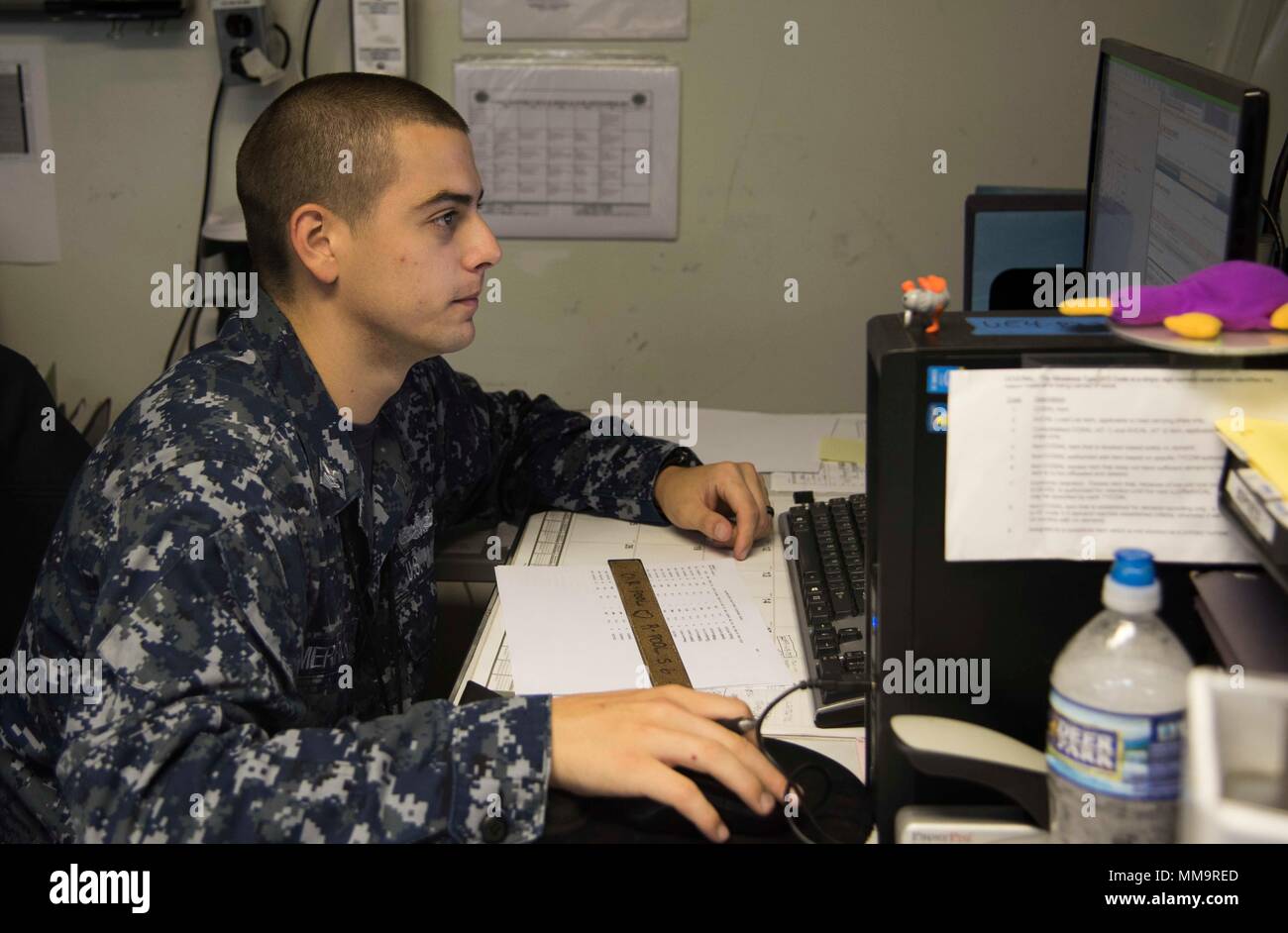 Uss merrick hi-res stock photography and images - Alamy