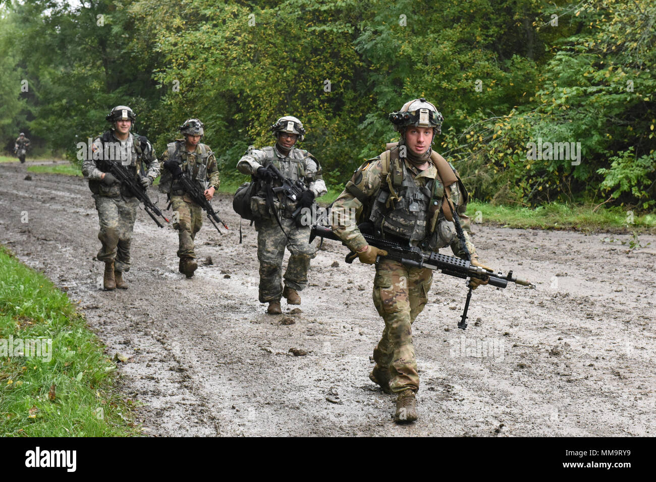 Dismounted Infantry of Company C, 1st CAB – 194th Armor move through ...