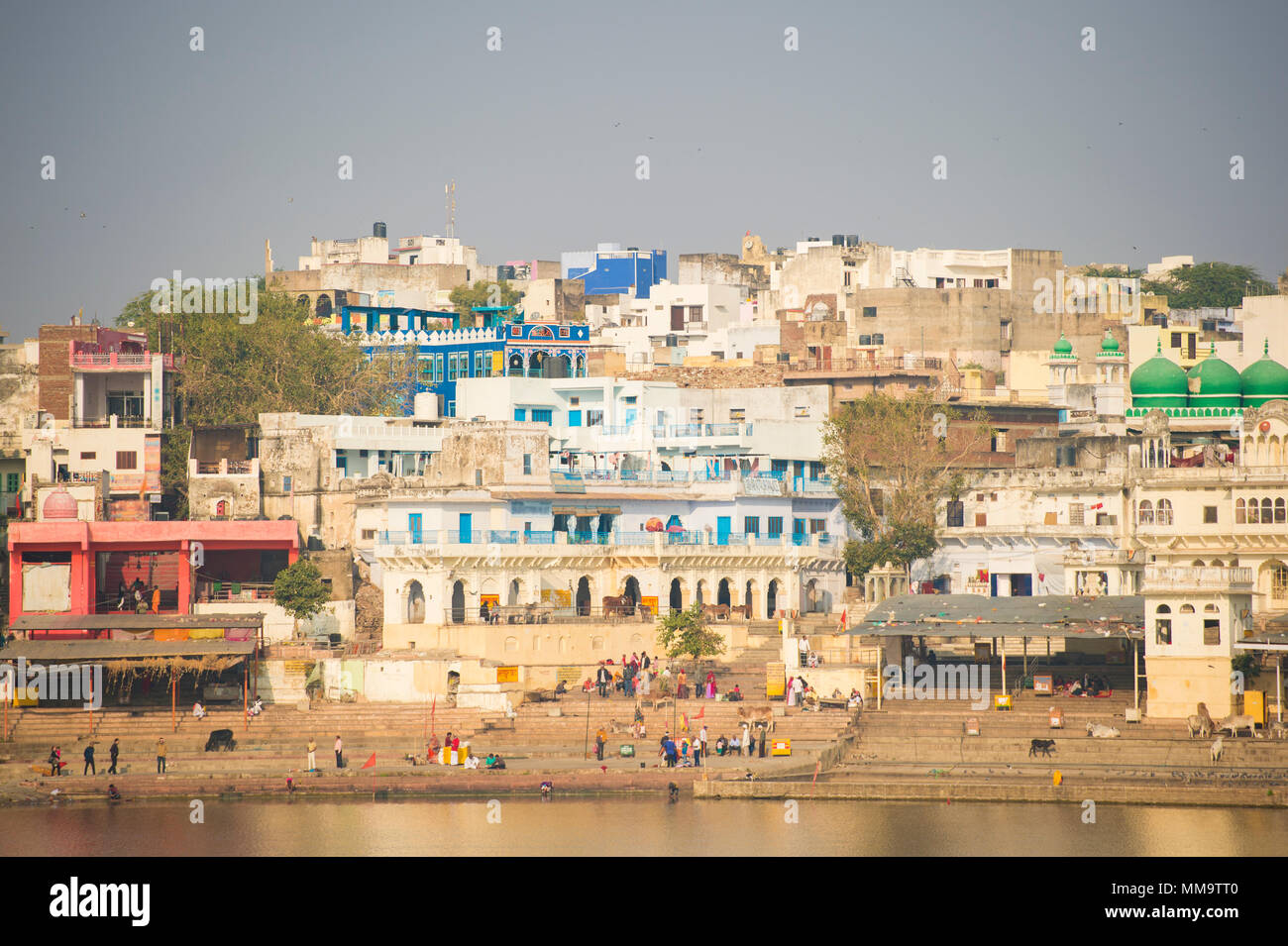 Beautiful Pushkar skyline and sacred lake (Sagar). Rajasthan. Pushkar ...