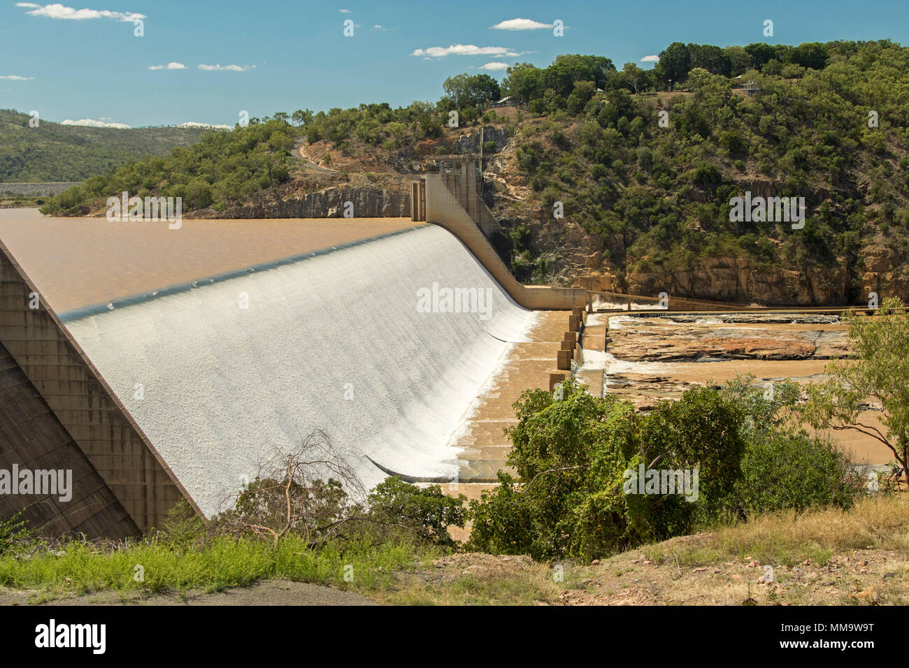 Burdekin falls dam hi-res stock photography and images - Alamy