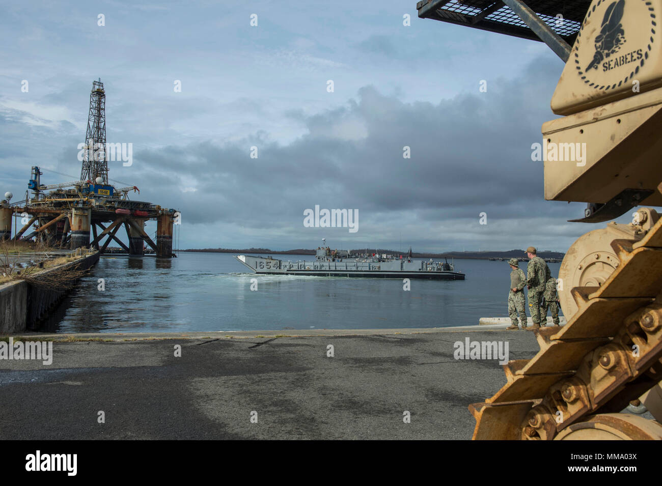 Inflatable combat assault craft hi-res stock photography and images - Alamy