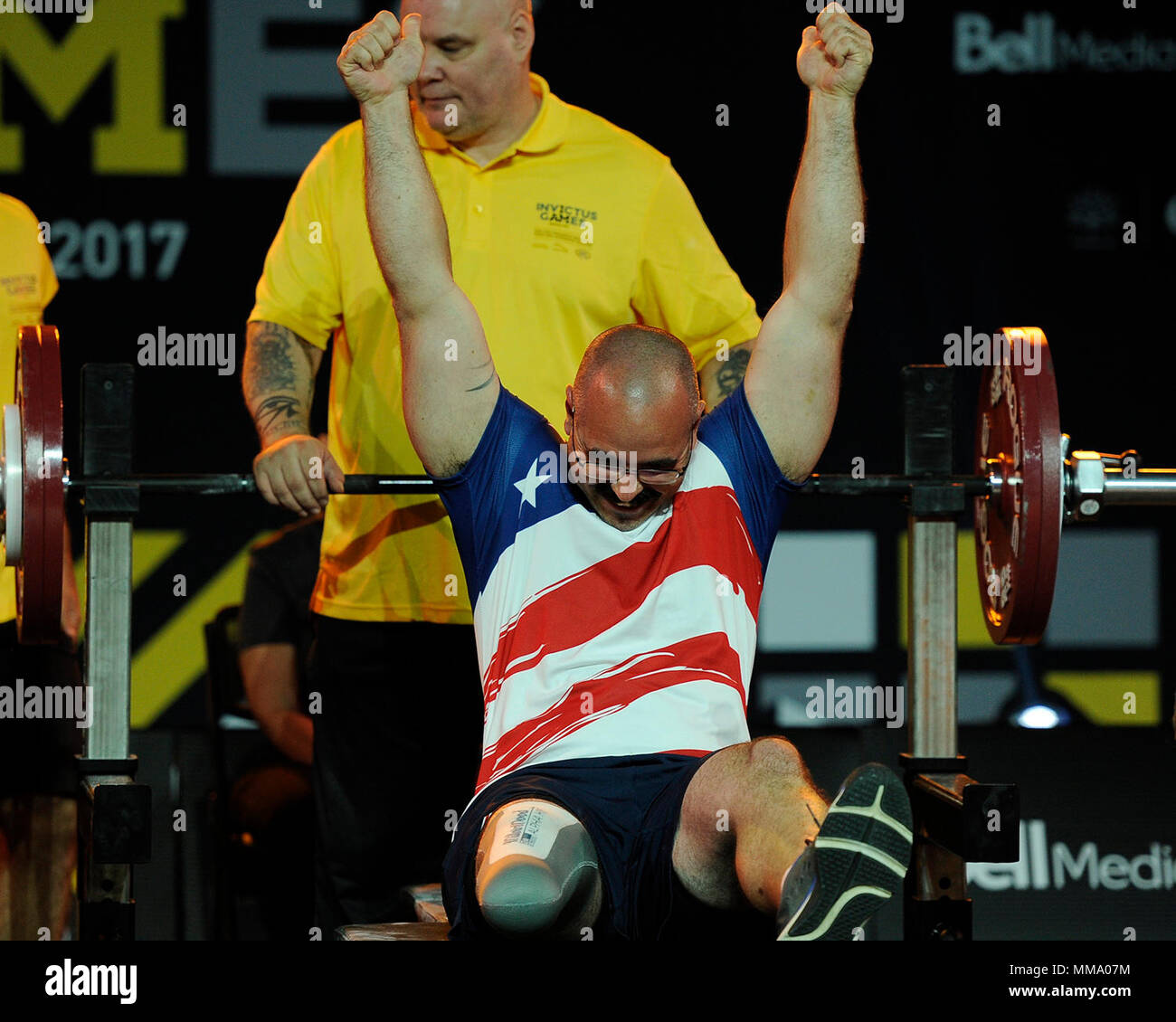 Mens powerlifting hi-res stock photography and images - Alamy