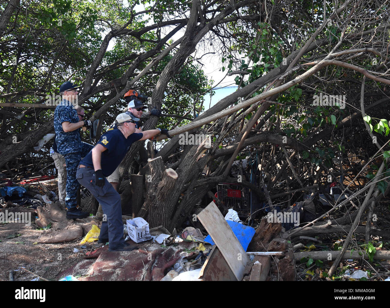 170922-N-WC566-0079 AIEA, Hawaii (Sep. 22, 2017) Volunteers from the ...