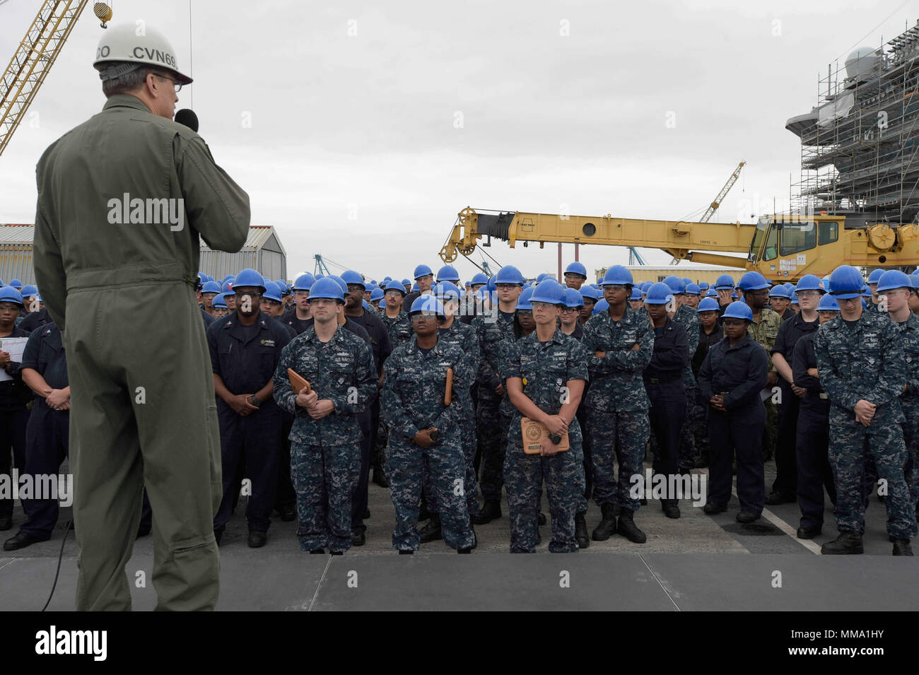 170901-N-DO281-379 PORTSMOUTH, Va. (Sept. 1, 2017) WHO does What ...