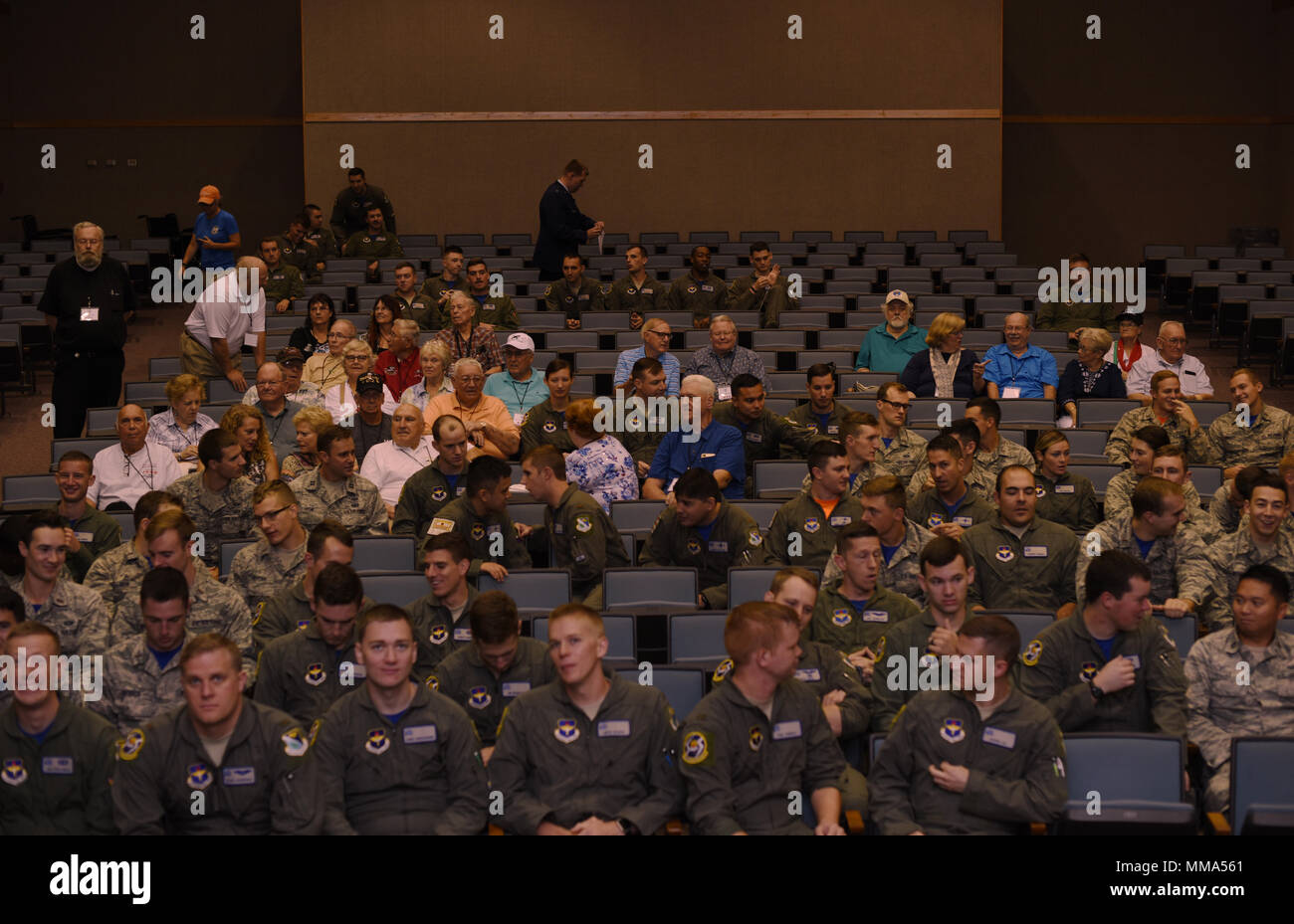 Members of the 4080th Strategic Reconnaissance Wing and their spouses ...