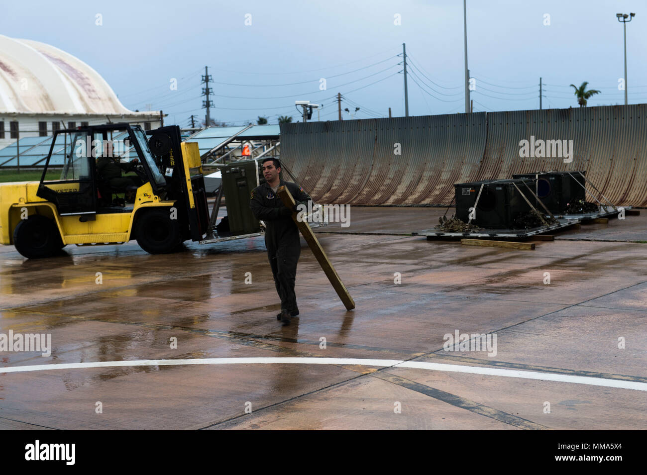 U.S. Air National Guard Airman 1st Class Edwin Ocasio, loadmaster ...