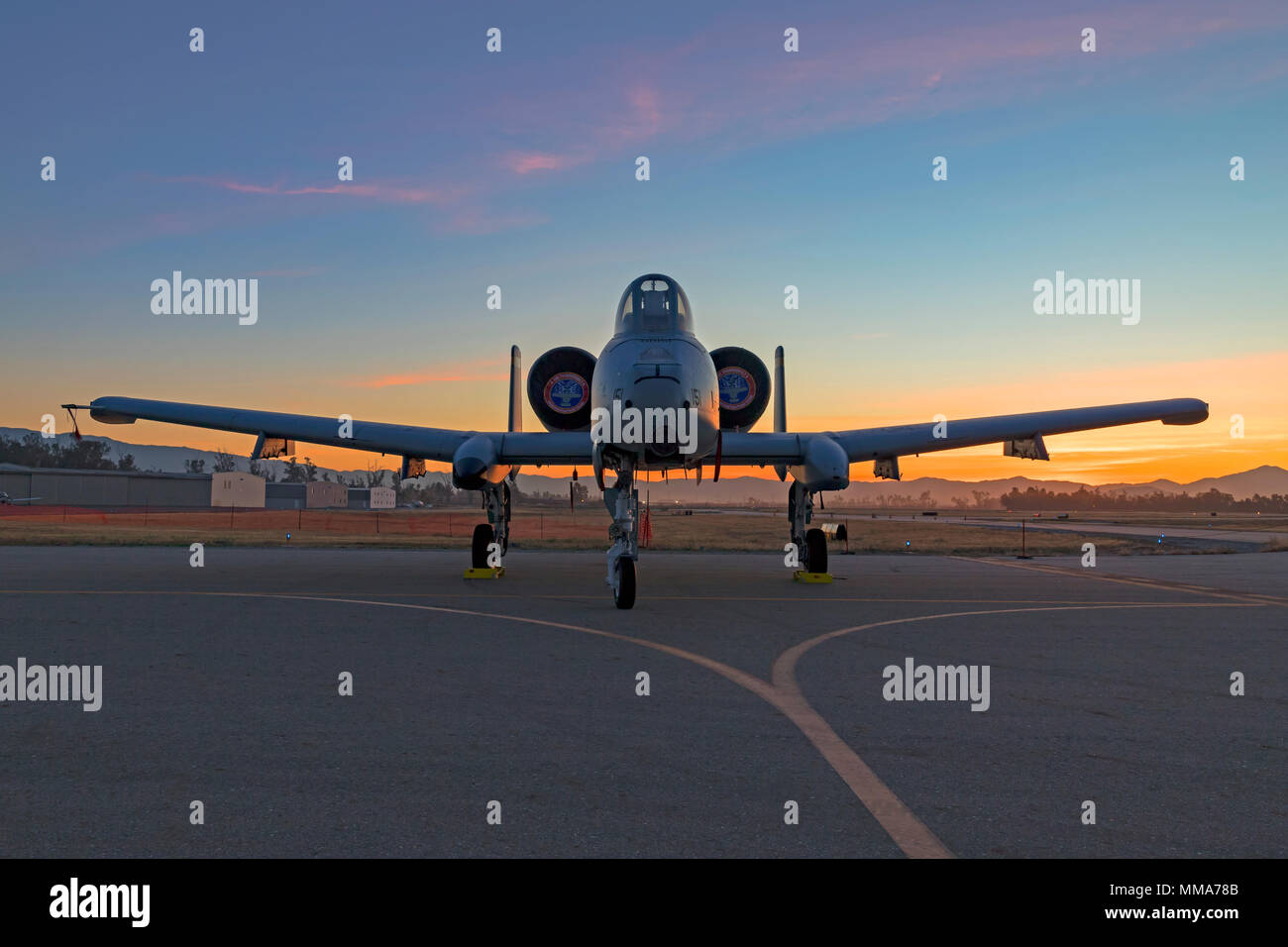 Jet fighter airplane sunrise air hi-res stock photography and images ...