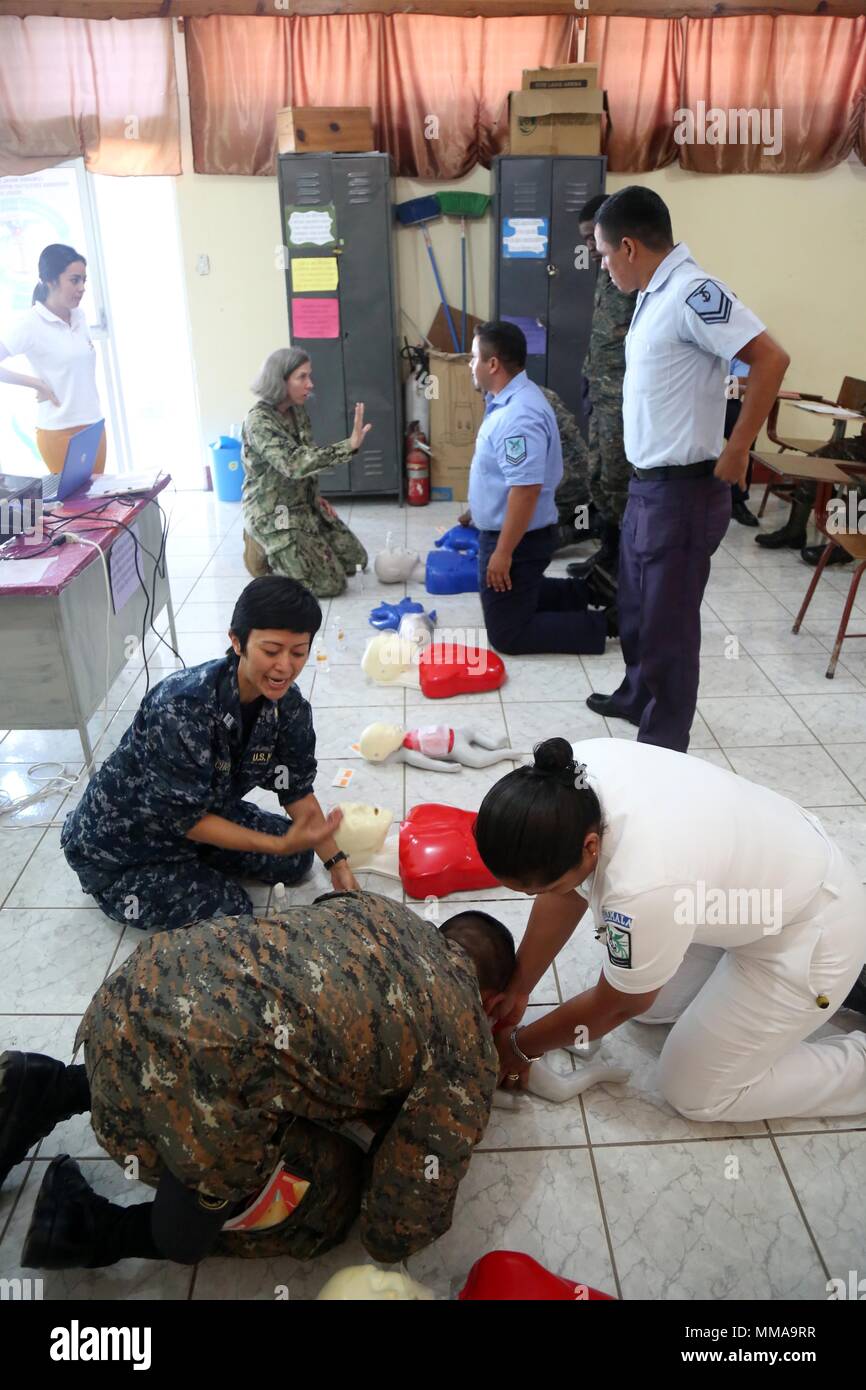 170926-A-NY041-0177 PUERTO BARRIOS, Guatemala (Sept. 26, 2017) U.S ...