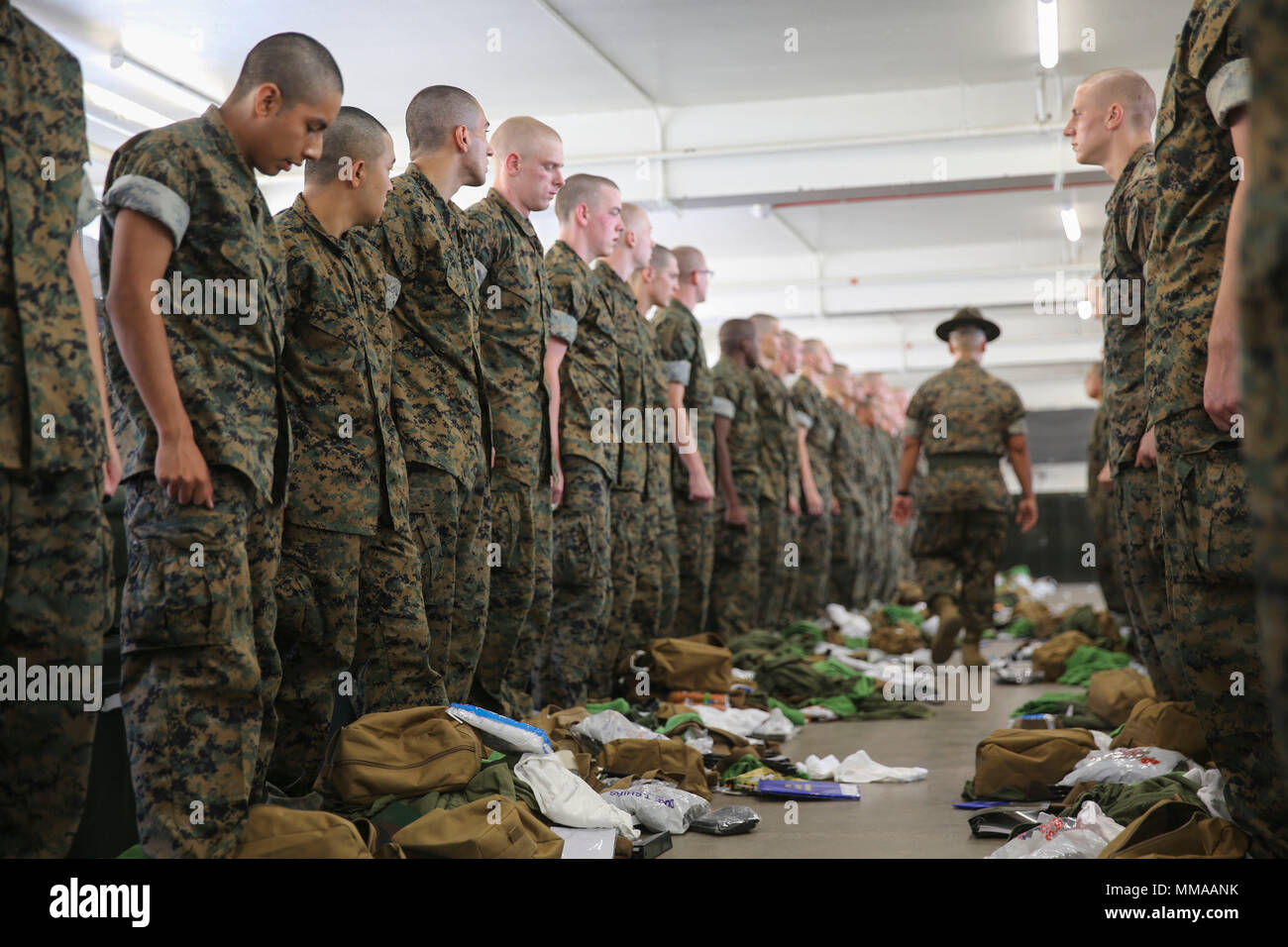 Recruits from Charlie Company, 1st Recruit Training Battalion, undergo ...