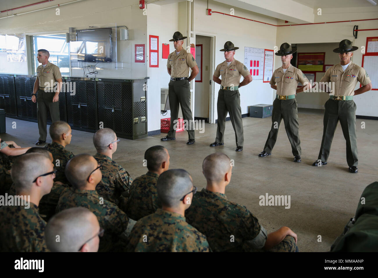 Drill instructors with Charlie Company, 1st Recruit Training Battalion ...