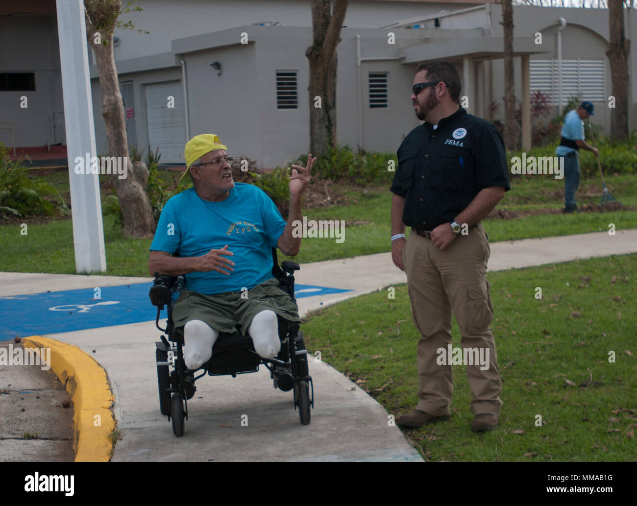 Officer needs assistance hi-res stock photography and images - Alamy