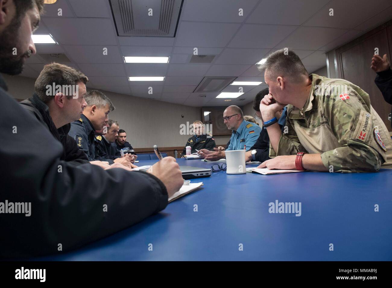Chief of integrated defense staff hi-res stock photography and images ...