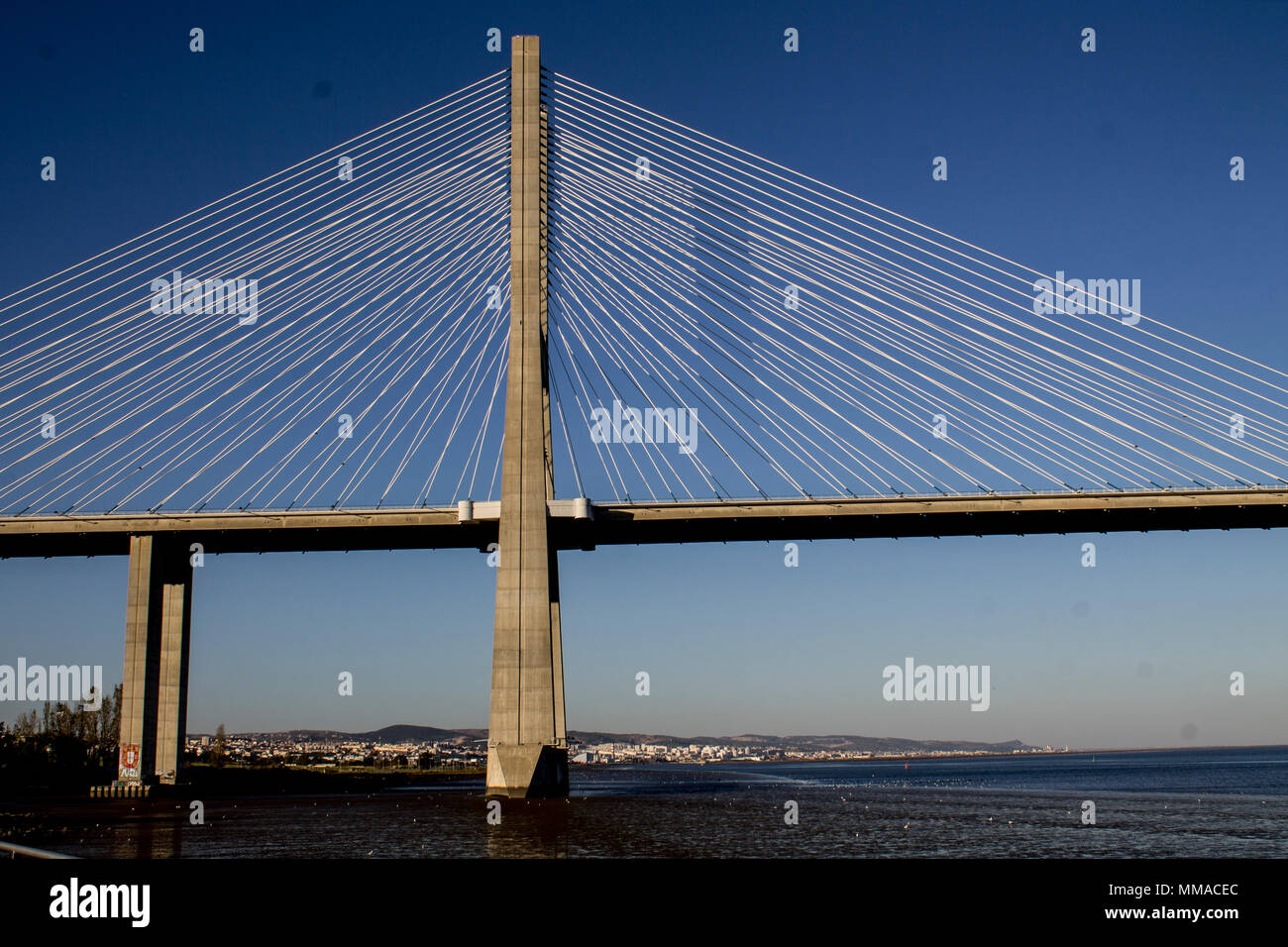bridge Vasco da Gama lisbon Stock Photo - Alamy