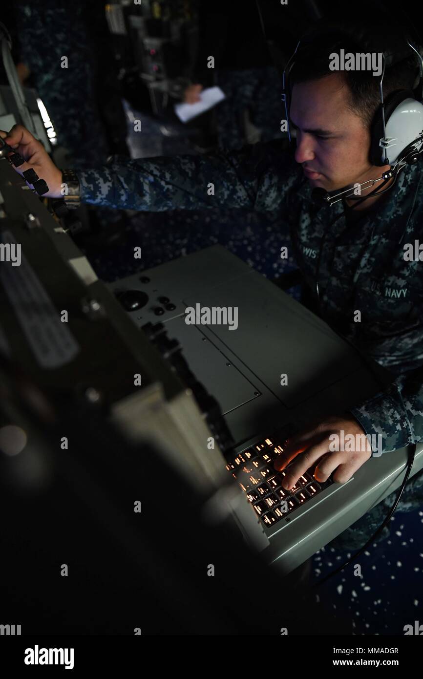 171001-N-FP878-030 FASLANE, Scotland (Oct. 1, 2017) Operations ...