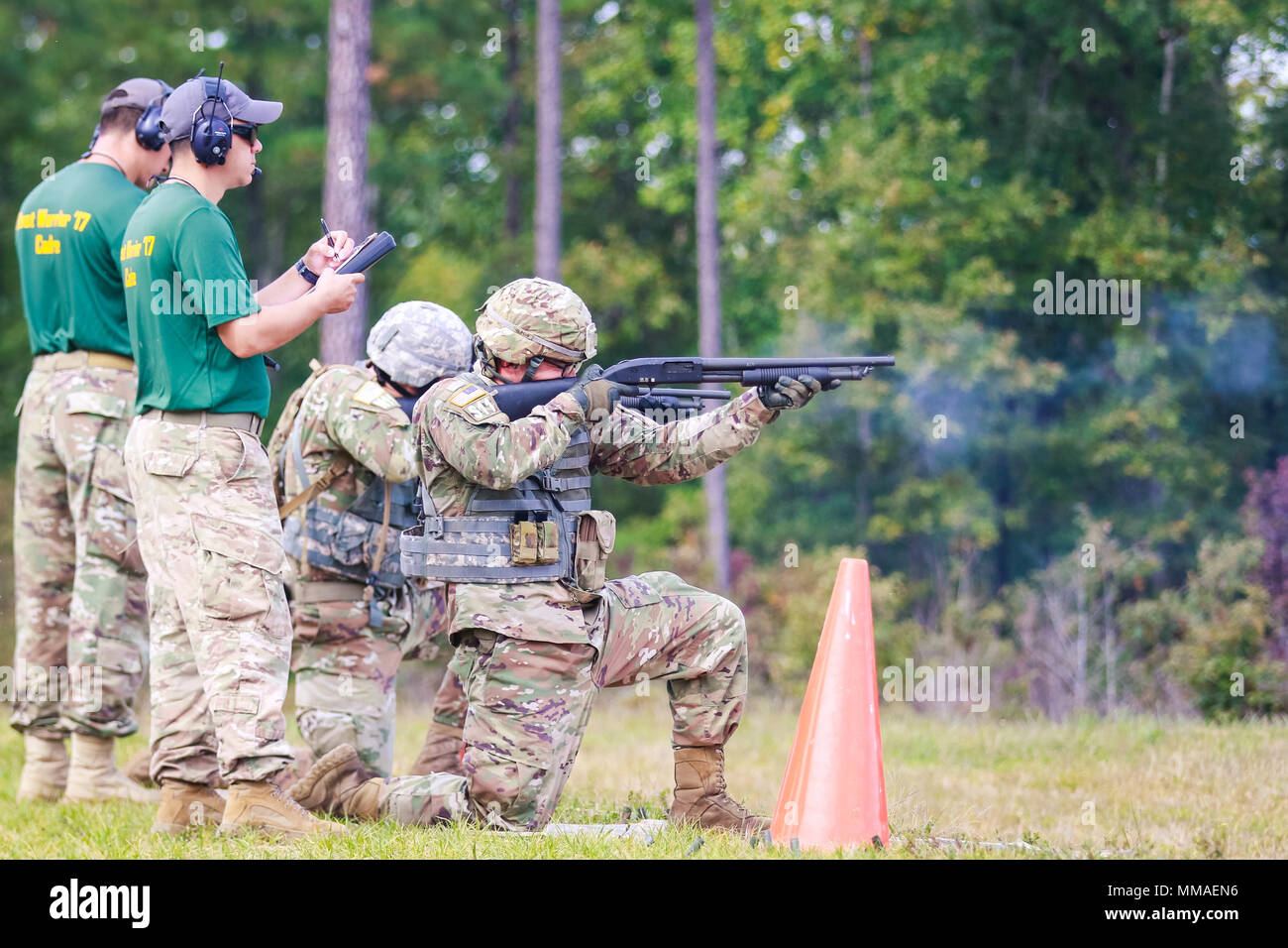 Mossberg m500 hi-res stock photography and images - Alamy