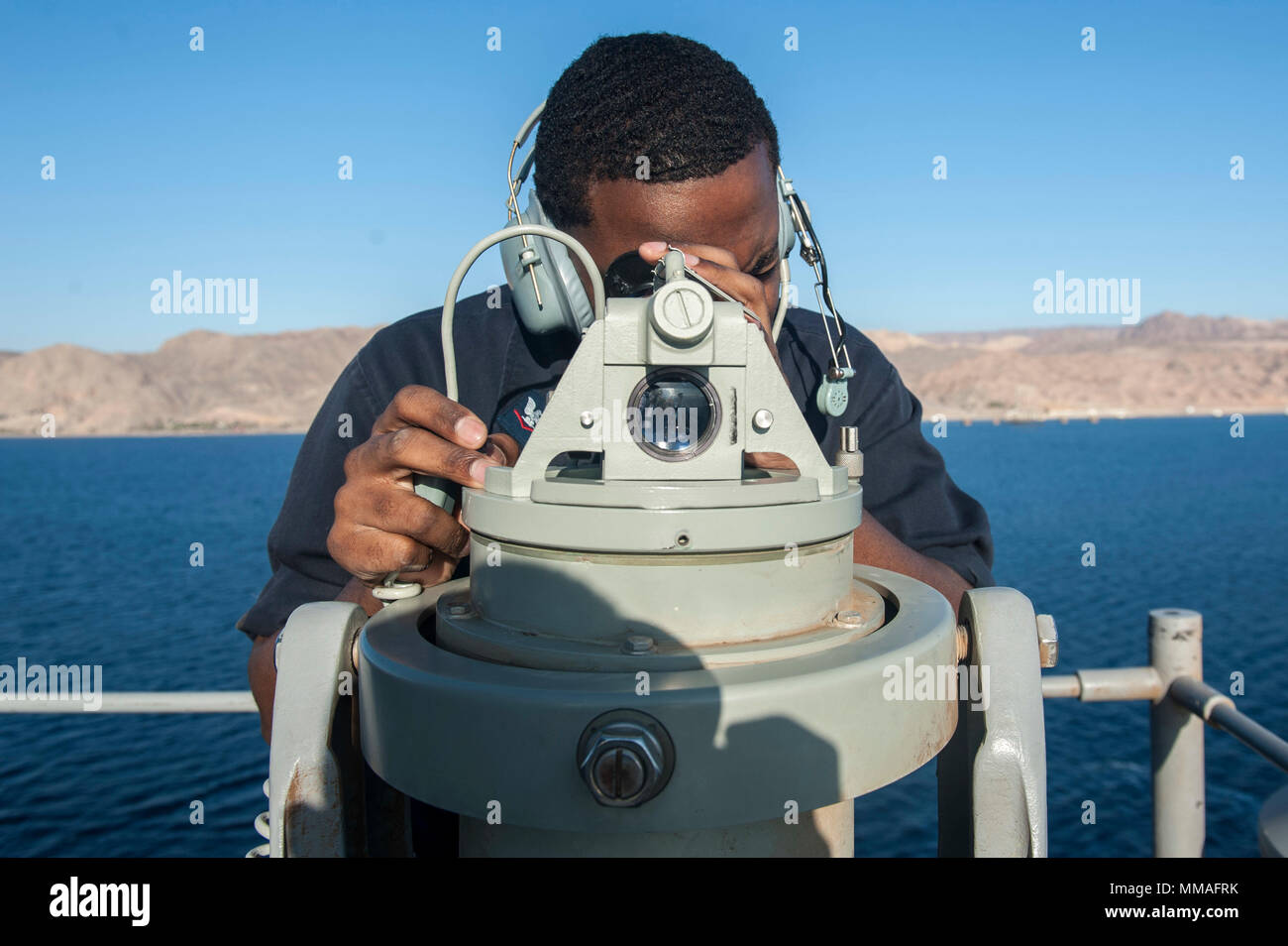Alidade telescopic marine hi-res stock photography and images - Alamy