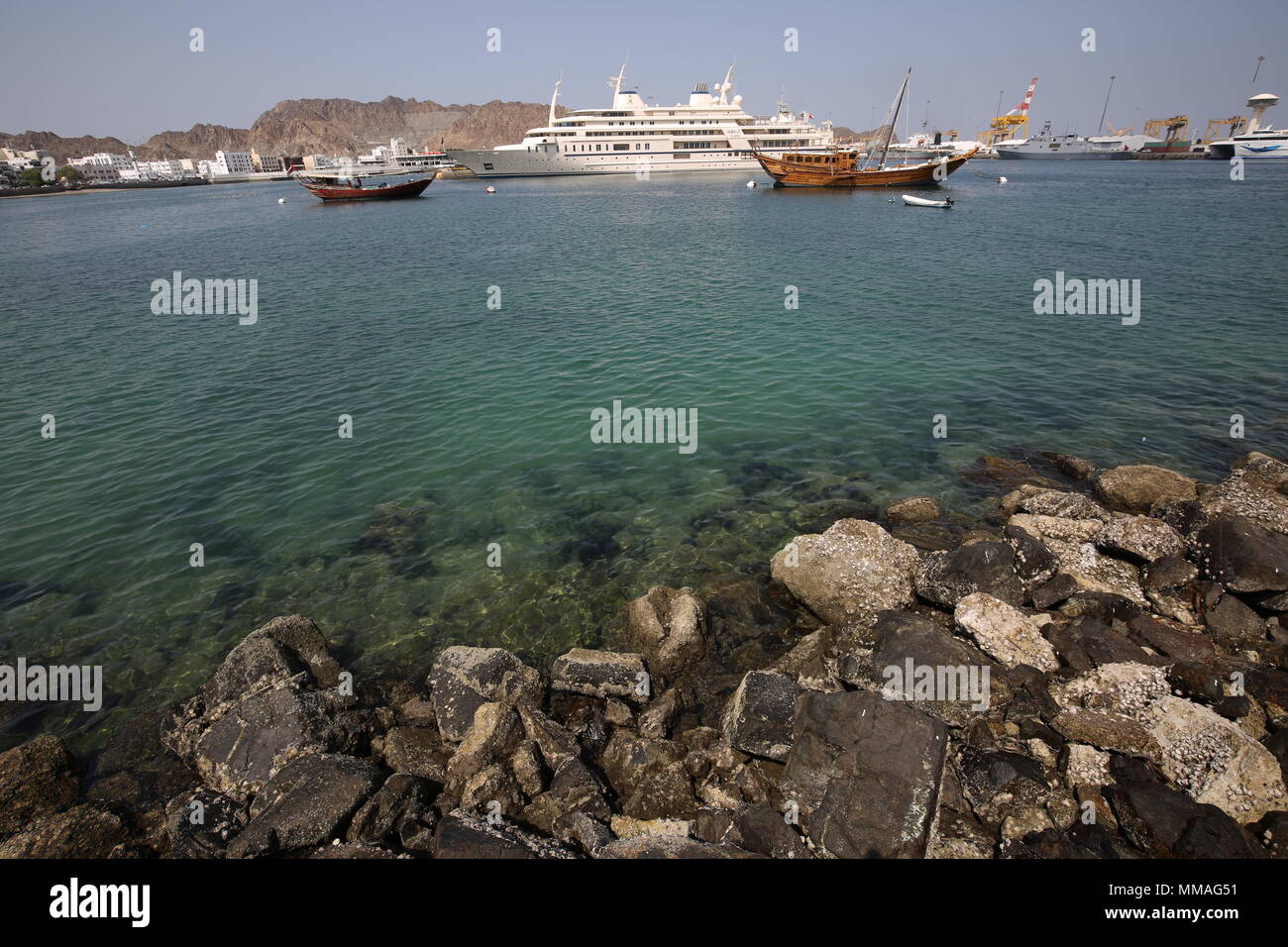 Oman muscat mutrah mutrah port hi-res stock photography and images - Alamy