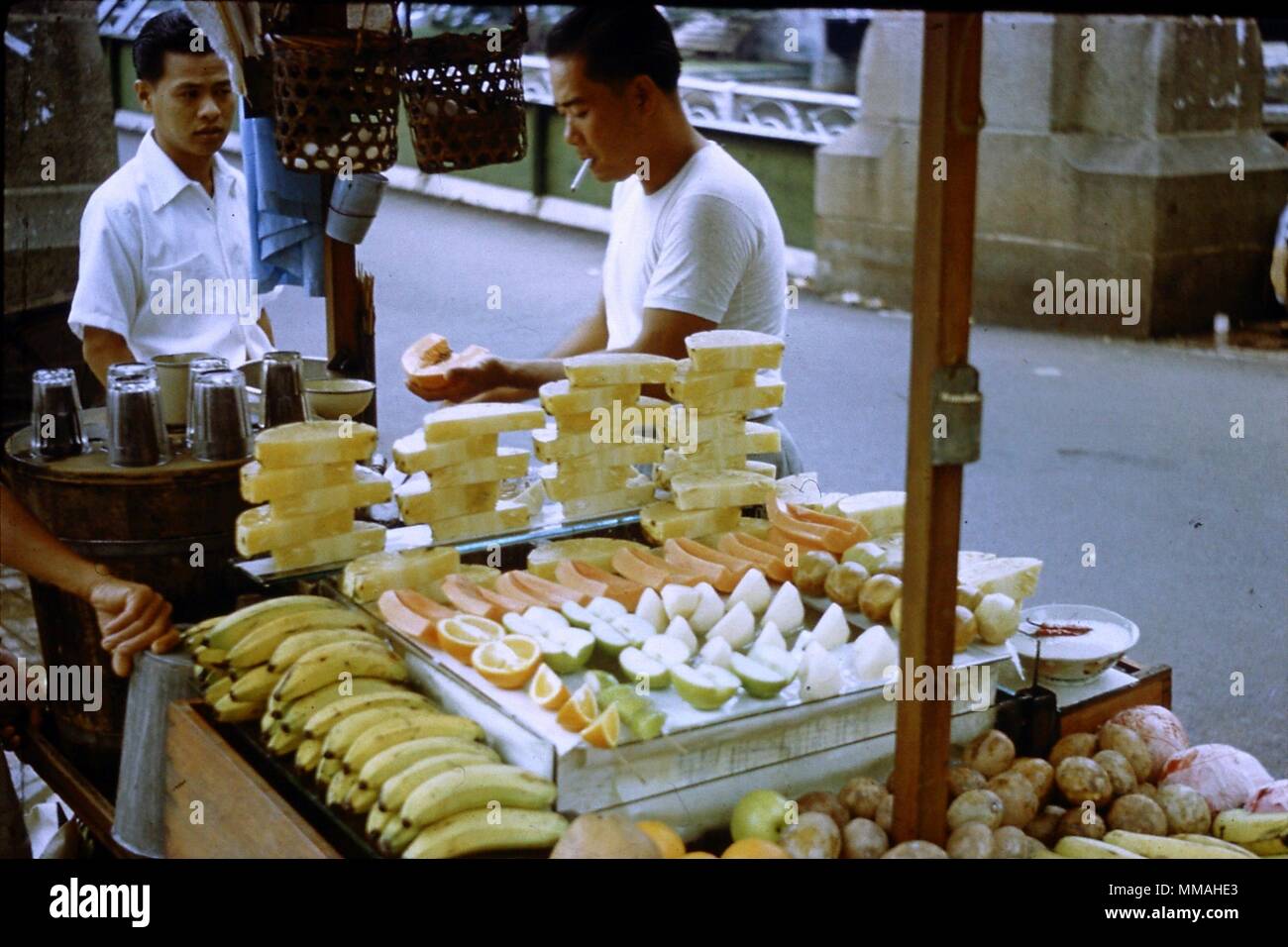 Singapore Street Food Vendor 1954 Stock Photo - Alamy