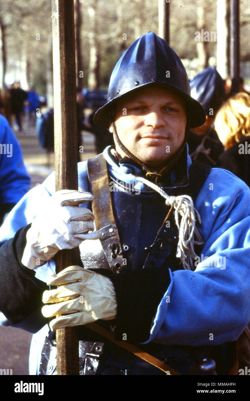 English Civil War Royalist Pikeman Stock Photo - Alamy