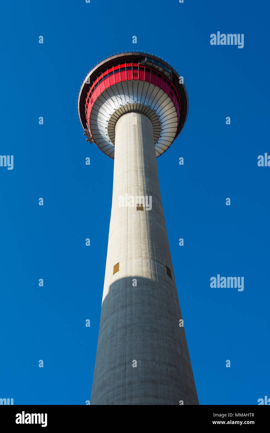 The Calgary Tower is a 190.8-meter free standing observation tower in ...