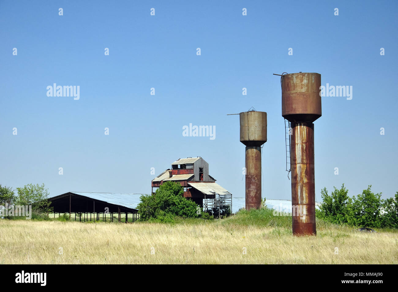 Water tanks india hi-res stock photography and images - Alamy