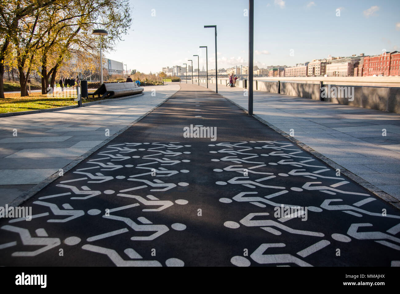 Yellow pedestrian walkway painted on hi-res stock photography and ...