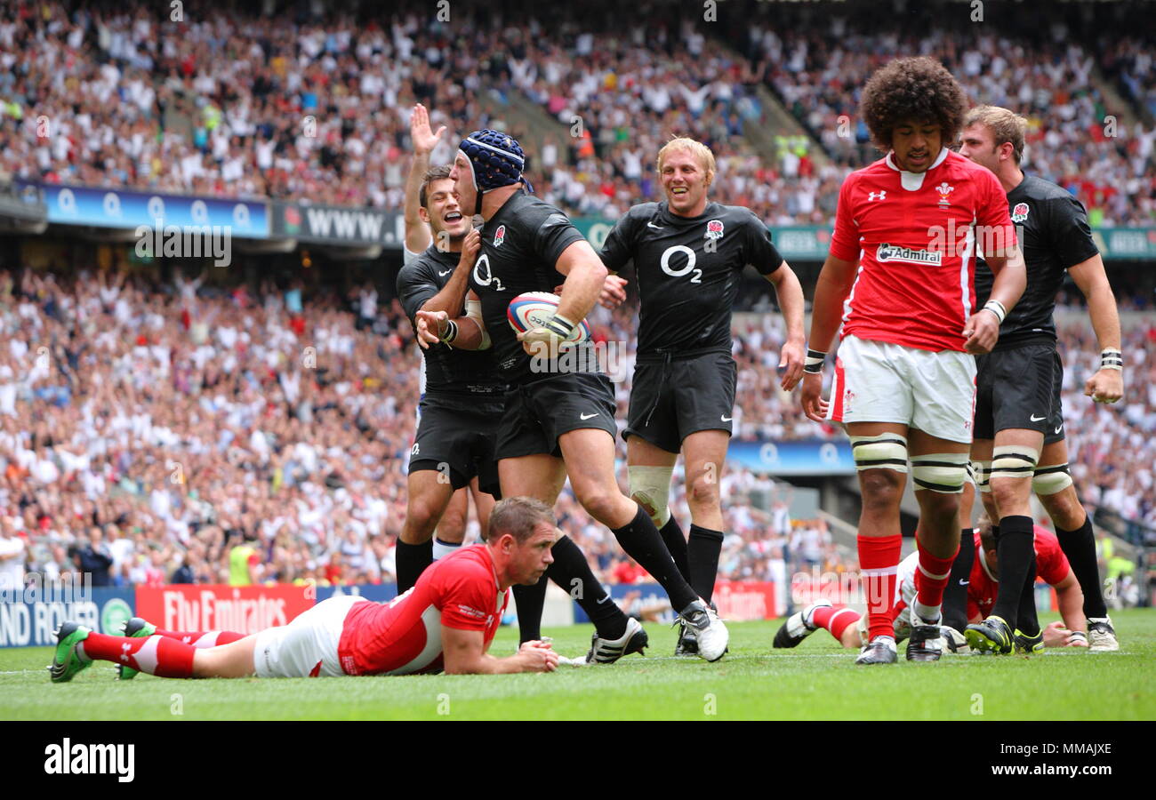 Rugby Union - Investec International - James Haskell runs in a try ...
