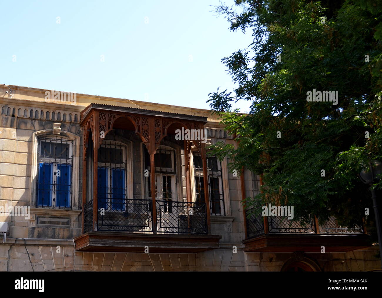 Arabic balcony hi-res stock photography and images - Alamy