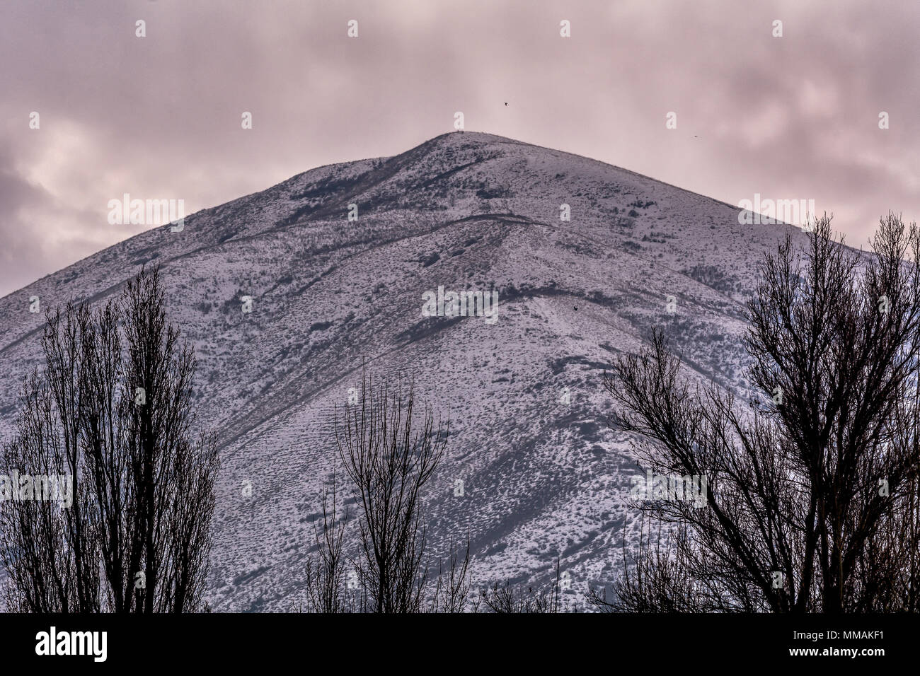 Almaty train station hi-res stock photography and images - Alamy