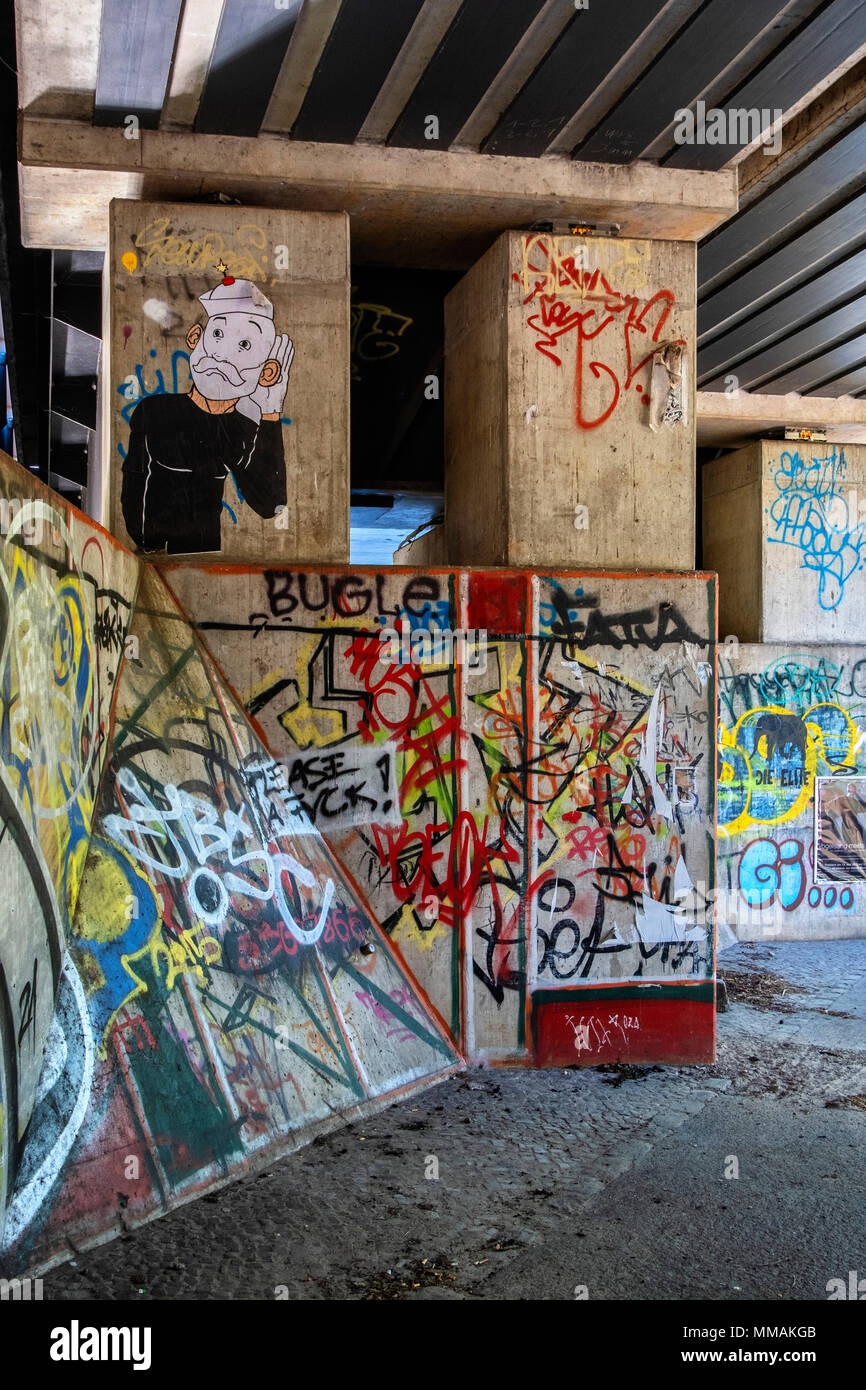 Berlin Mitte. Street art and graffiti under S-bahn railway bridge ...