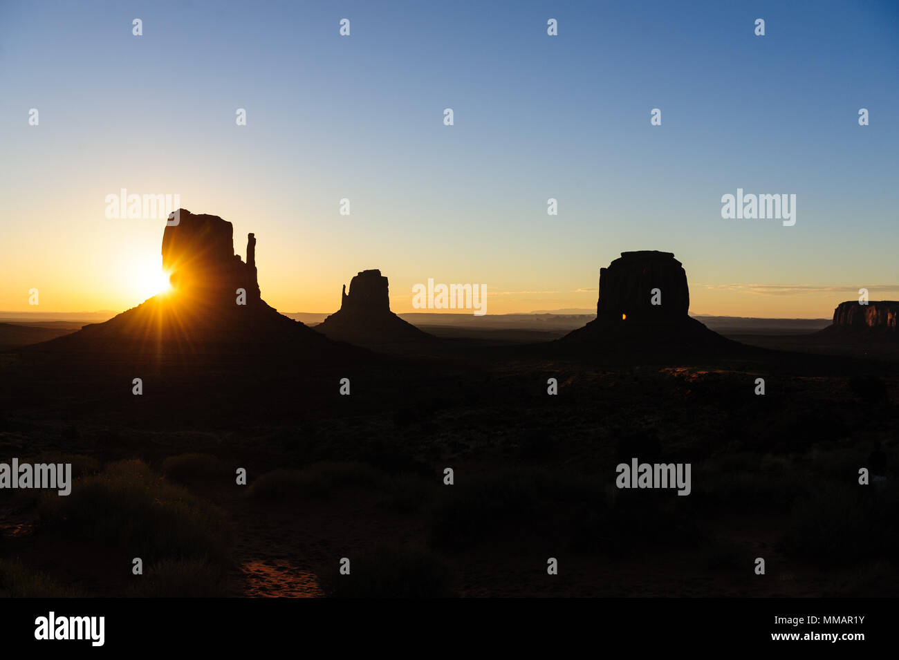 Sunrise over Monument Valley Stock Photo - Alamy