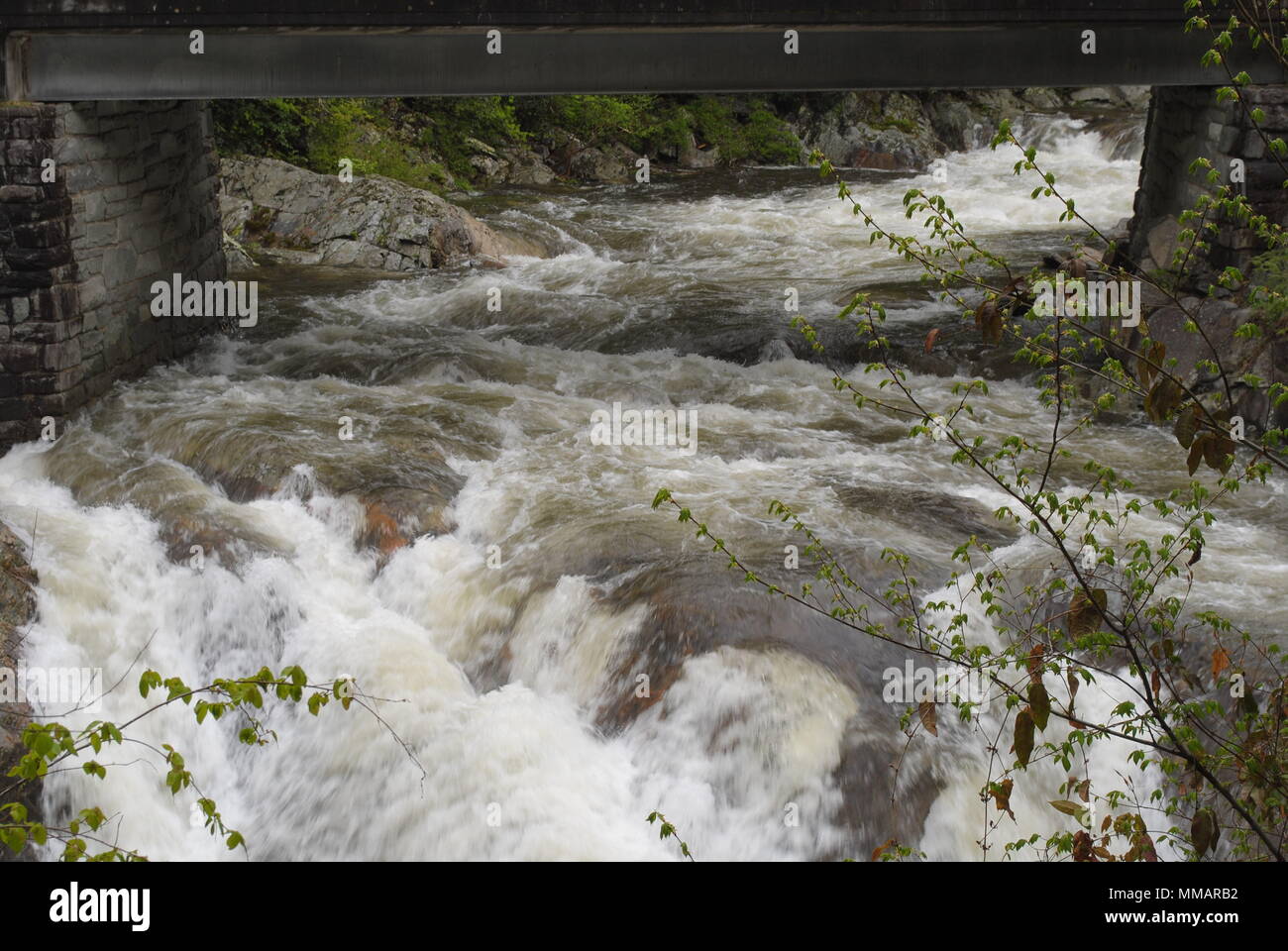 Smokey mountain waterfall hi-res stock photography and images - Alamy