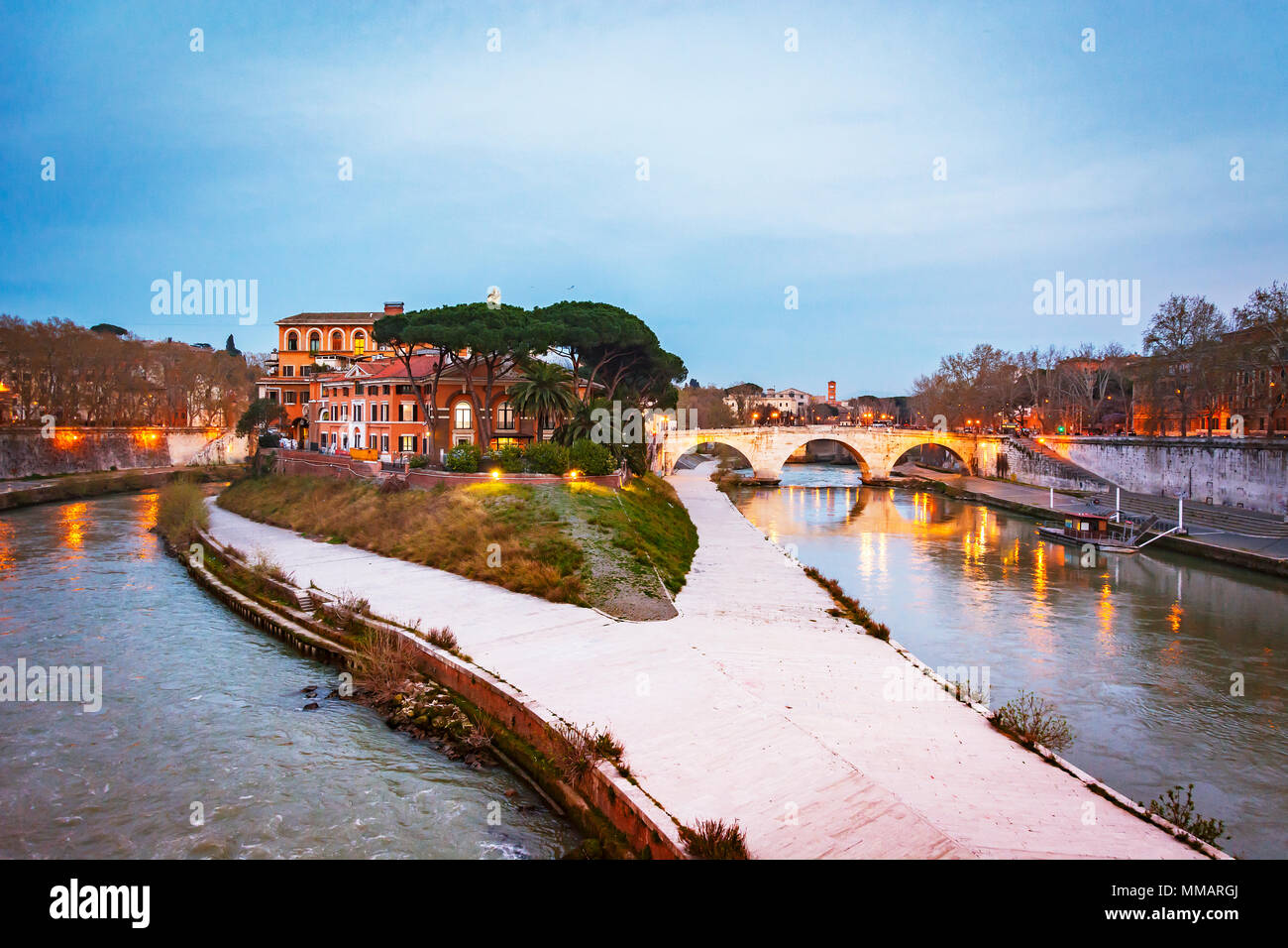 The historical Tiber island from the Garibaldi Bridge in Rome Stock ...