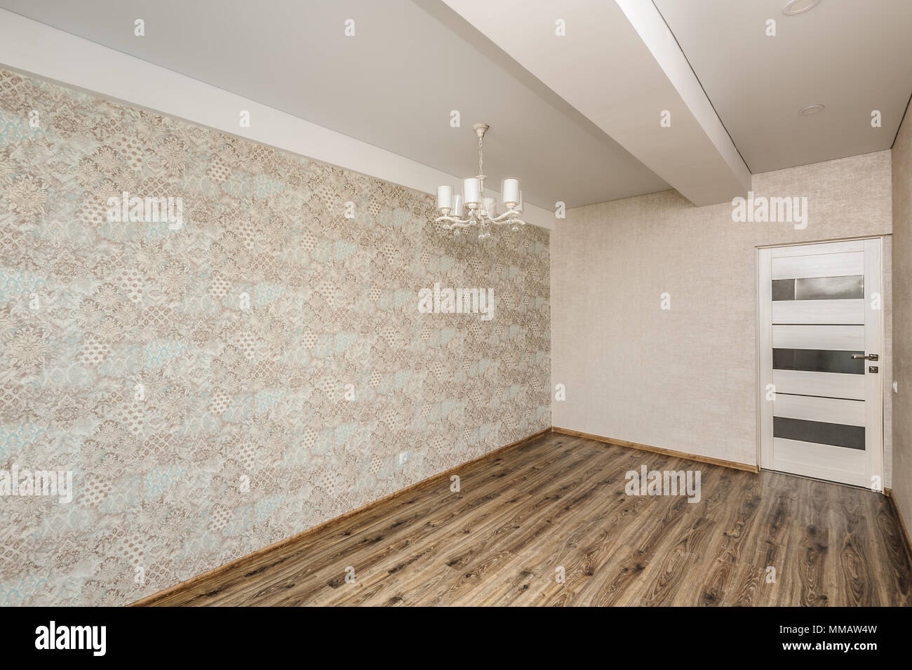 Empty modern room Stock Photo - Alamy