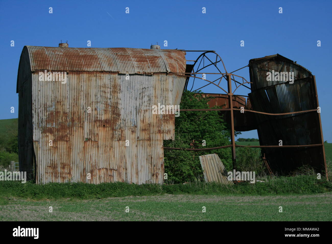 Old barn, ruin, decrepit Stock Photo - Alamy