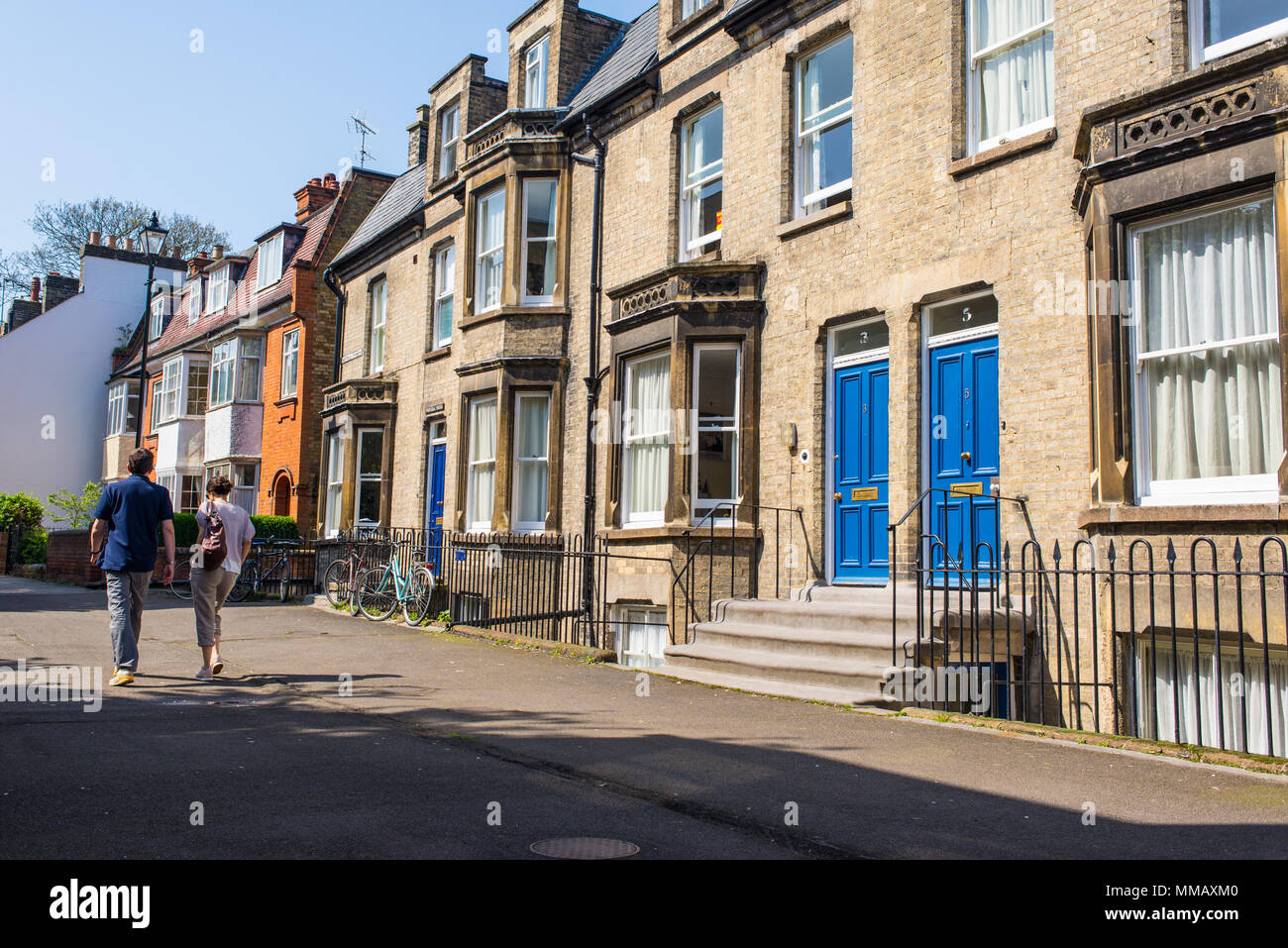 Row houses in victorian architecture hi-res stock photography and ...