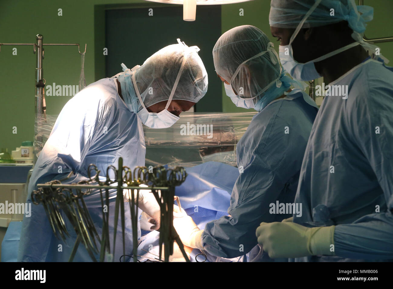 Medical trained staff hi-res stock photography and images - Alamy