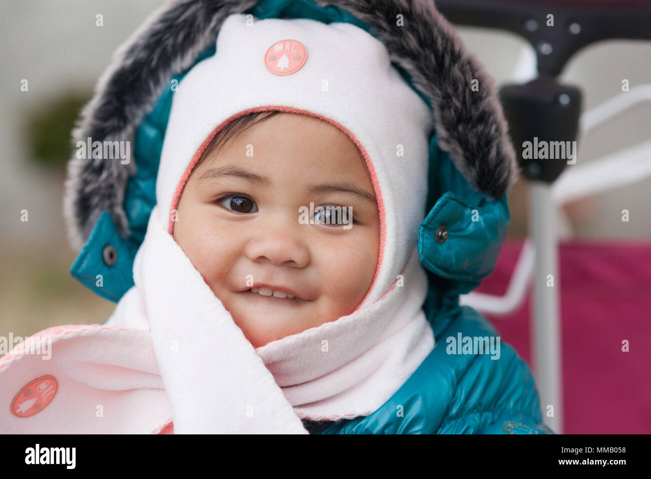 Chilly girl hi-res stock photography and images - Alamy