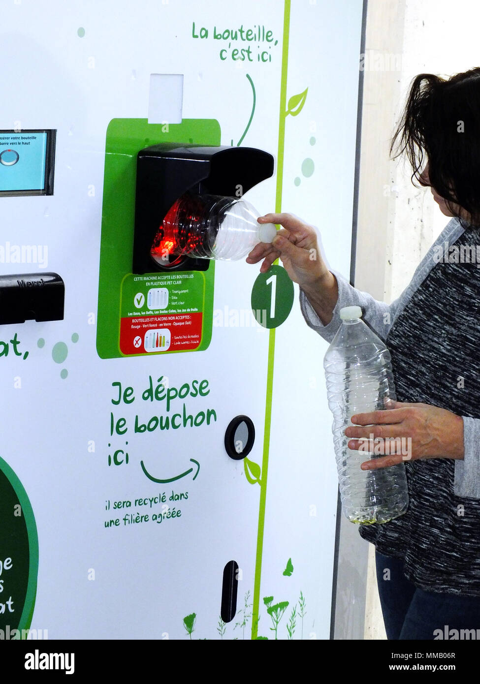 Individual recycling hi-res stock photography and images - Alamy