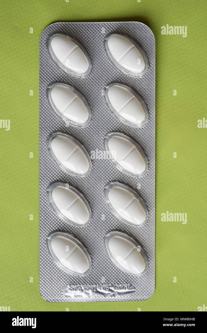 Ibuprofen tablet hi-res stock photography and images - Alamy