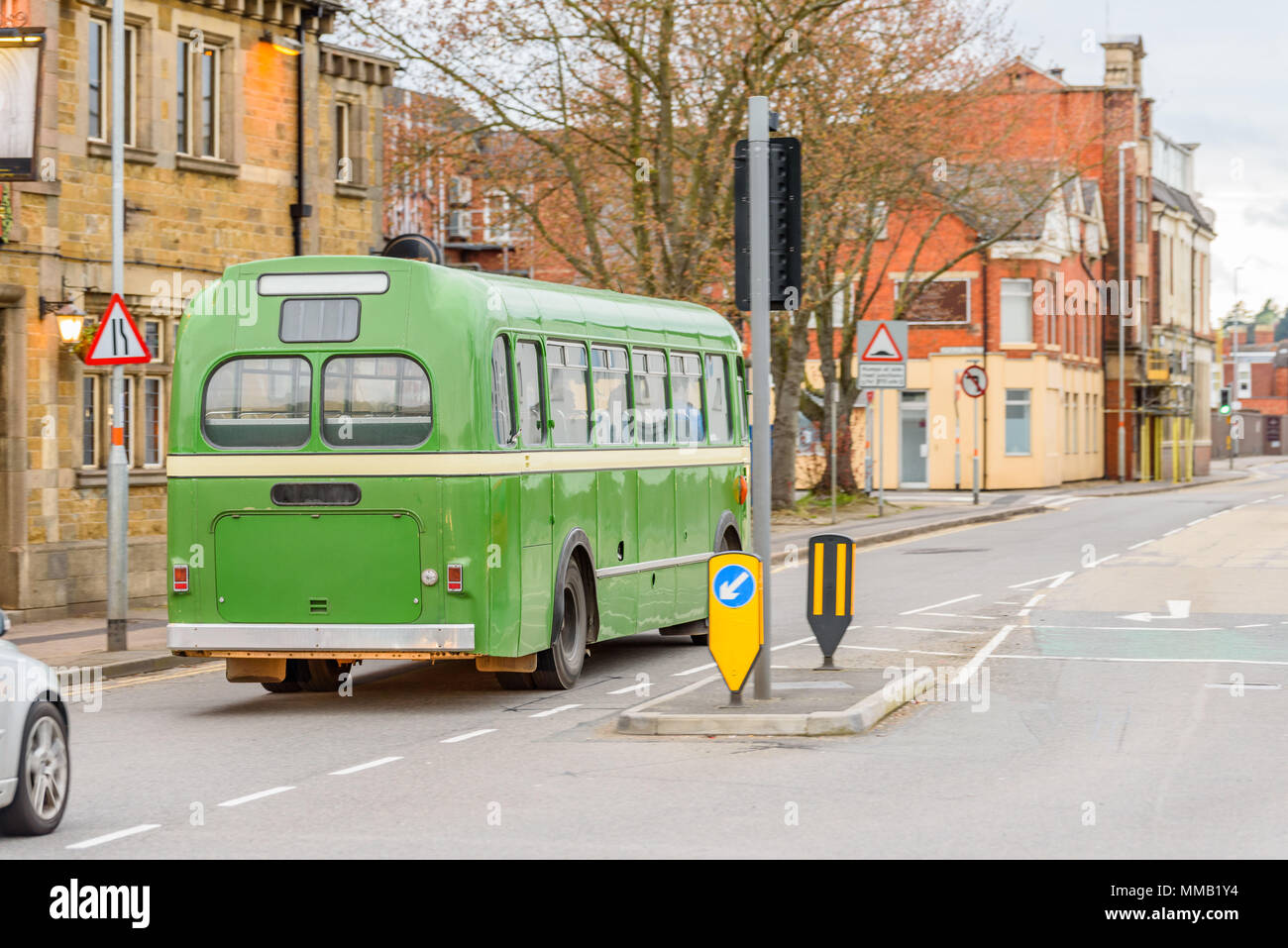 Retro bus hi-res stock photography and images - Alamy