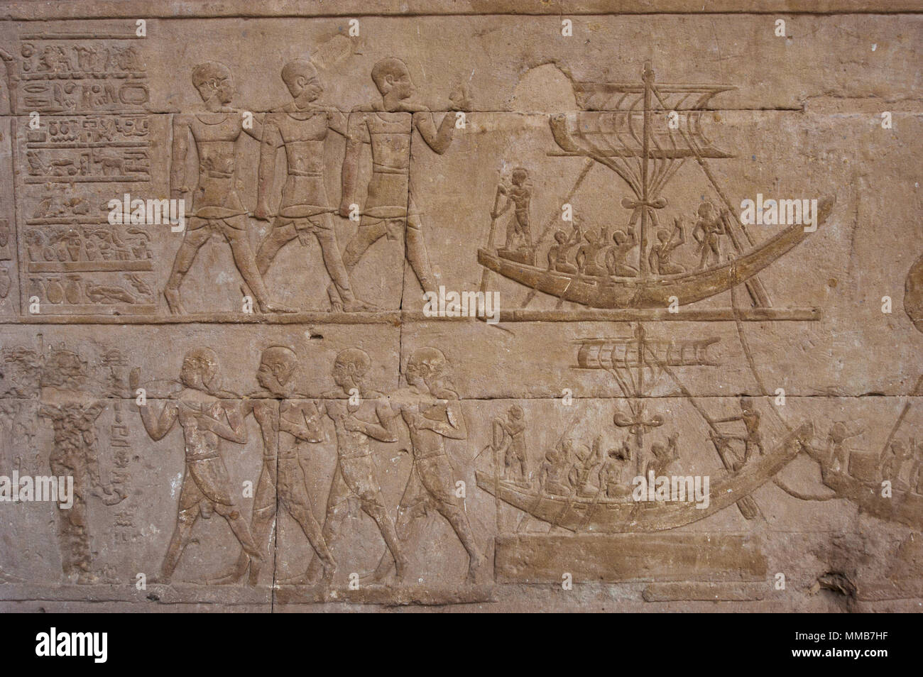 Ancient egypt ship ptolemaic period hi-res stock photography and images ...