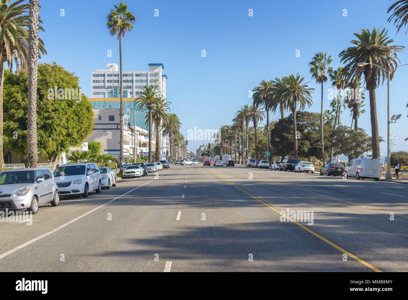 Sunny asphalt road hi-res stock photography and images - Alamy