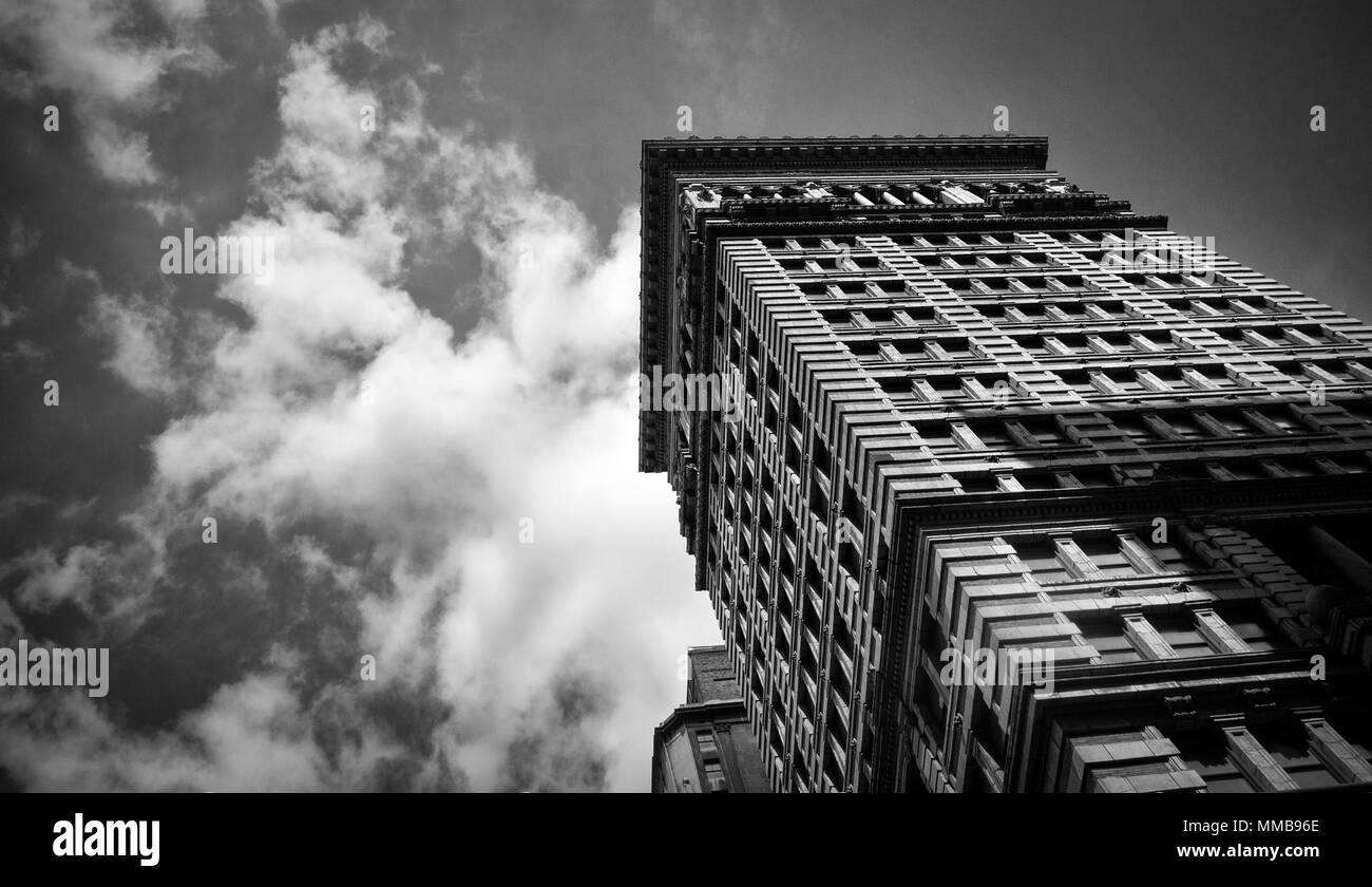 Old architecture downtown pittsburgh hi-res stock photography and ...