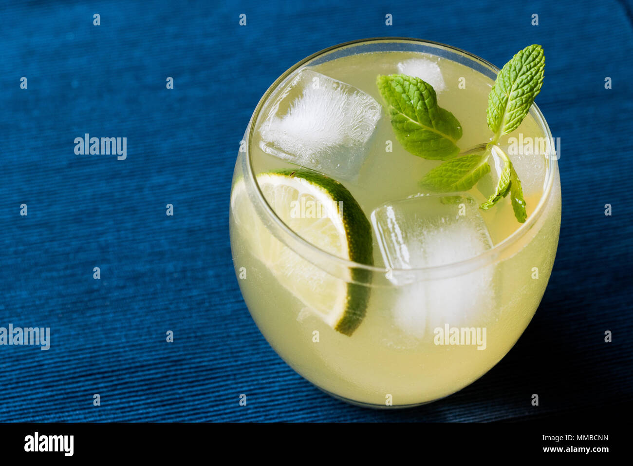 Yellow lemonade hi-res stock photography and images - Alamy