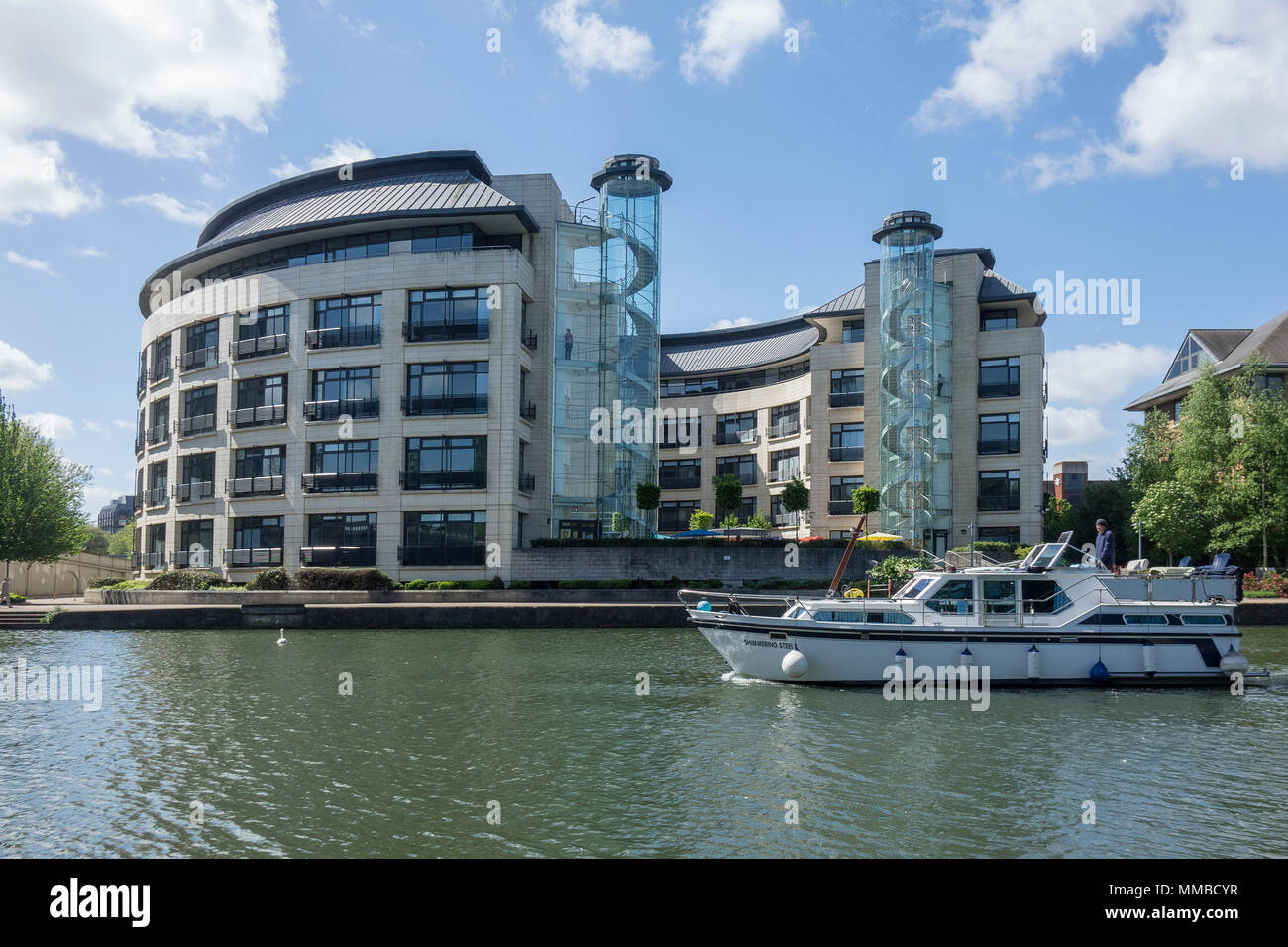 Thames water hi-res stock photography and images - Alamy