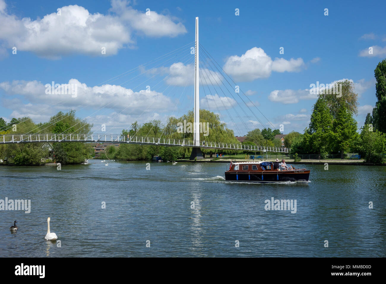 Reading footbridge hi-res stock photography and images - Alamy
