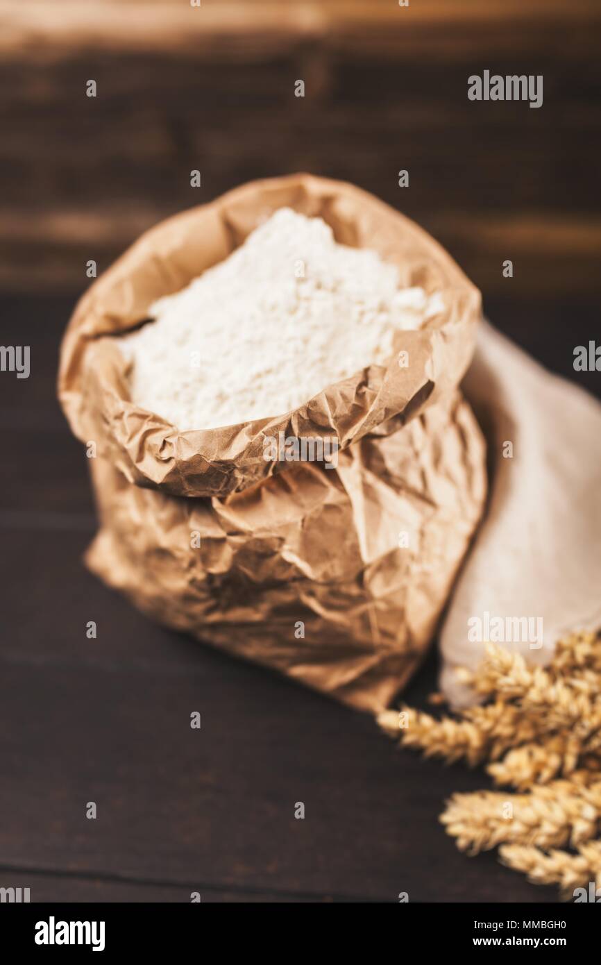 Bag of flour Stock Photo - Alamy